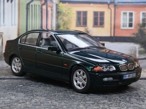 BMW 328i (E46) – 2001 – 1:43 Ortúzar